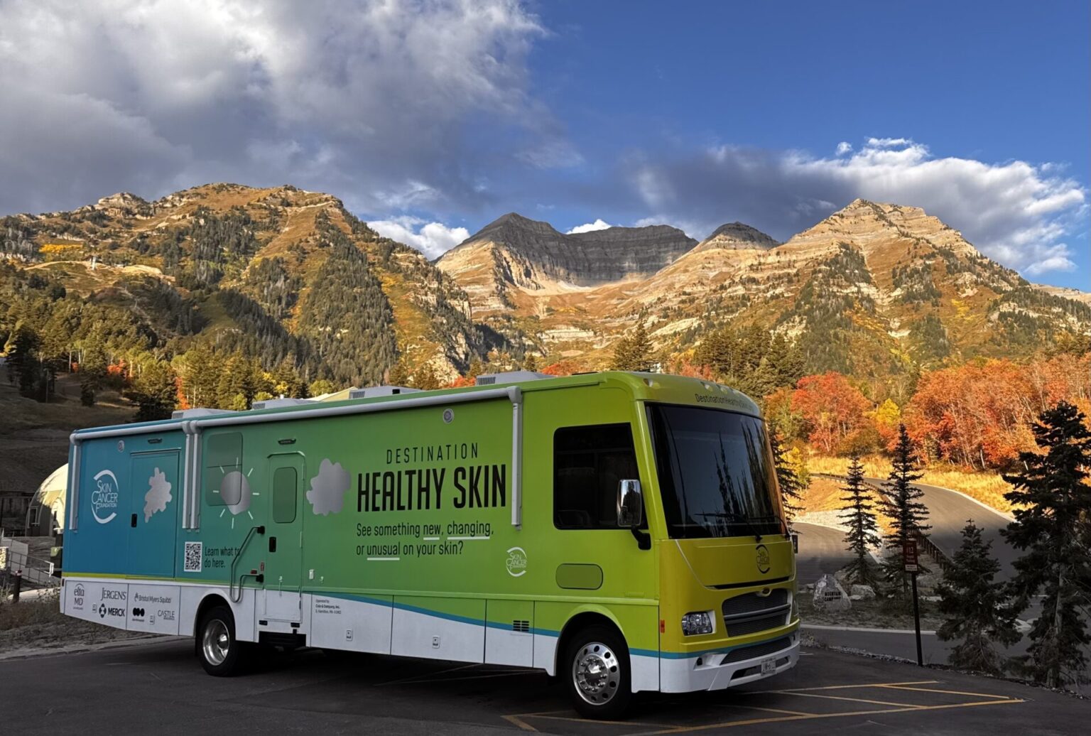 Dress to Protect: 5 Things that Affect How Well Your Clothes Block UV Rays