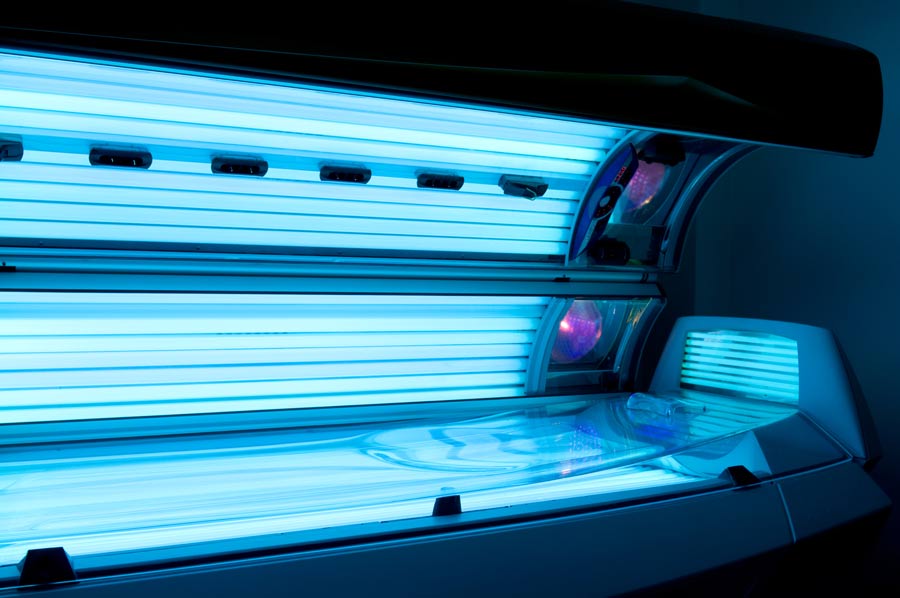 Confessions Of A Former Tanning Salon Employee Confessions Of A Former Tanning Salon Employee